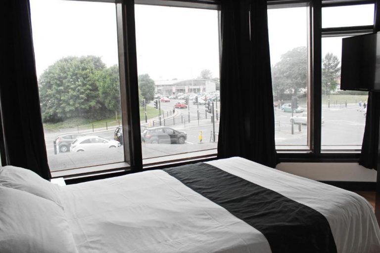 Rooms at The Cornmill Hotel in Hull - 01482 589000